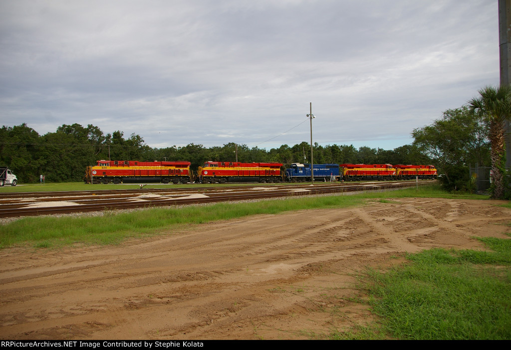 FEC 820 LOOKING FROM THE END TO THE FRONT OF NFX15